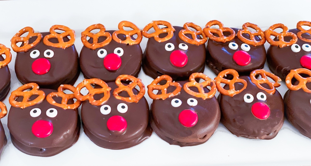 Oreo Reindeer Cookies - South Lumina Style